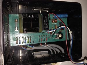 Replacing 30 Year Old Solar Hot Water Controller | REUK.co.uk